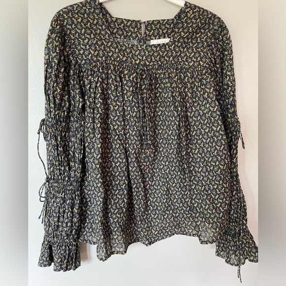 Doen | Tops | Doen Floral Top | Poshmark